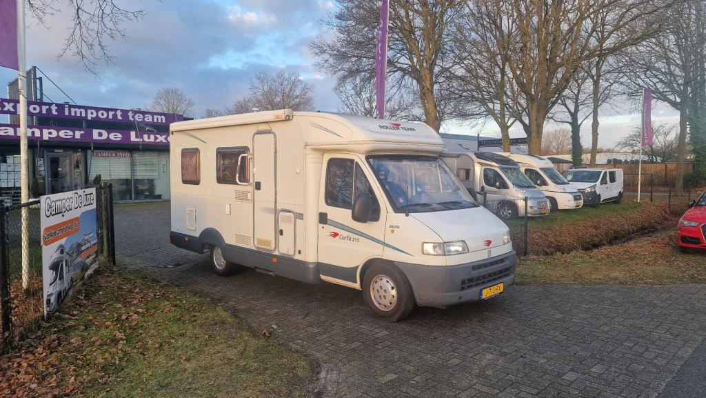 Camper kopen: Roller Team Corfu 215 2,8 128PK 72.569km